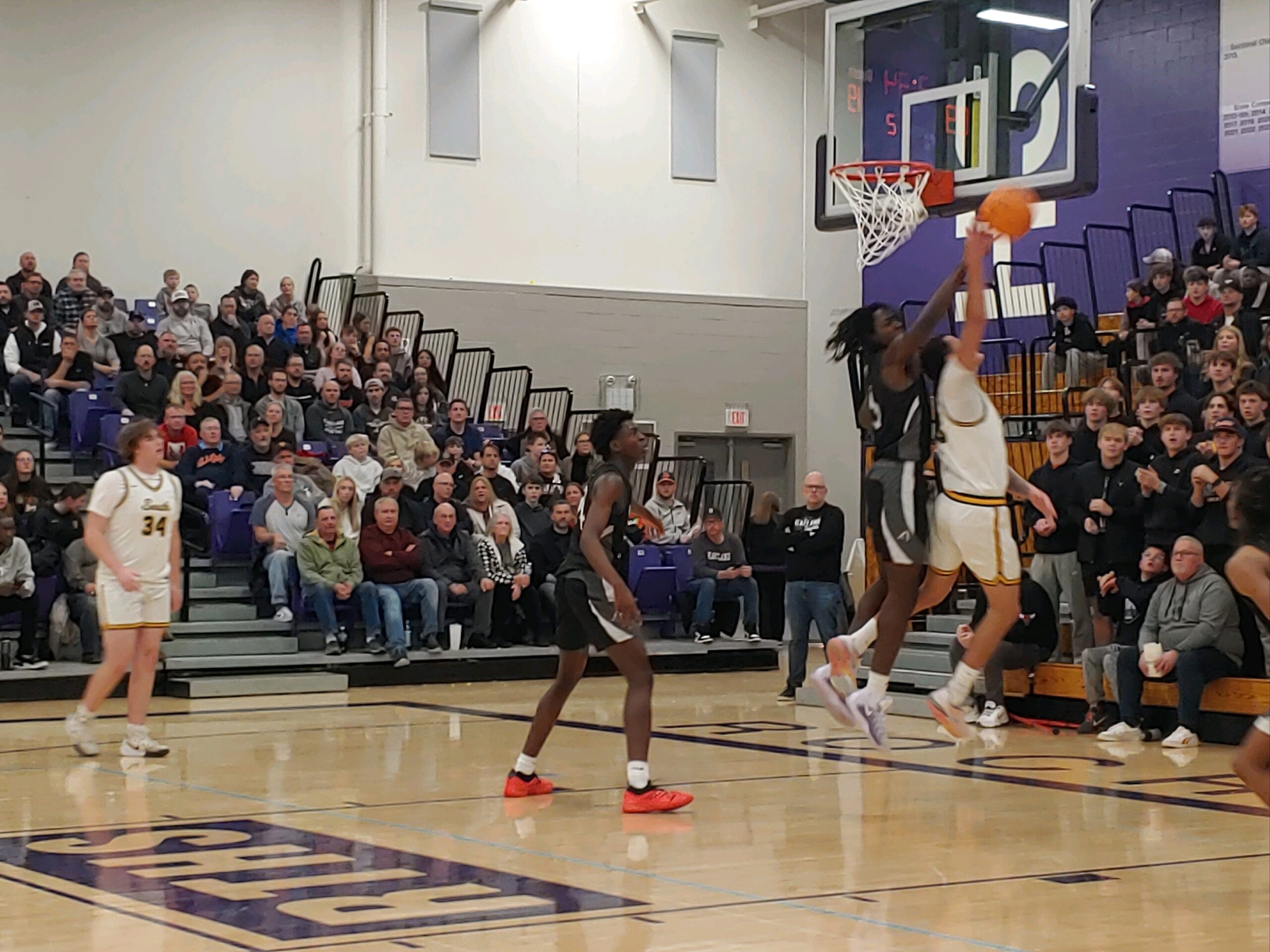 Kaneland wins Rochelle Class 3A Sectional in Boys High School Basketball - Superhits 93.5